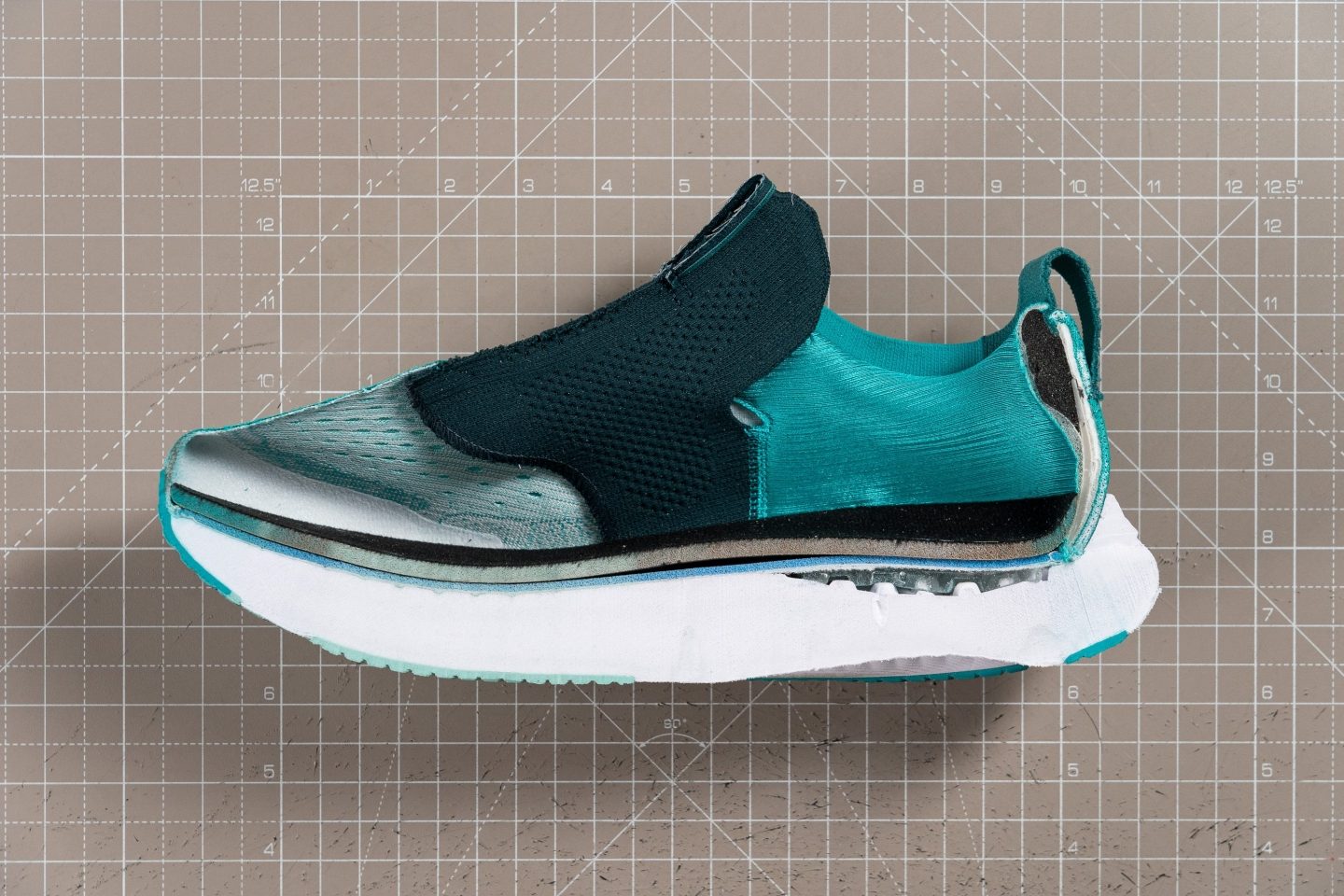 Cut in half: ASICS Gel Nimbus 27 Review (2025) | RunRepeat