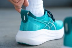 Cut in half: ASICS Gel Nimbus 27 Review (2025) | RunRepeat