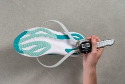 Cut in half: ASICS Gel Nimbus 27 Review (2025) | RunRepeat