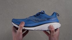 Cut in half: Saucony Guide 18 Review (2025) | RunRepeat