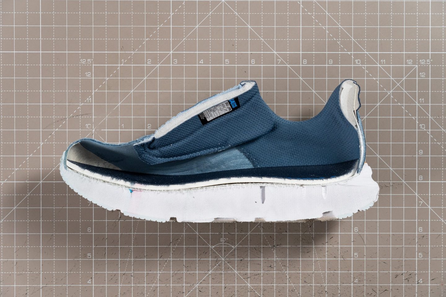 Cut in half: Hoka Bondi 9 Review (2025) | RunRepeat