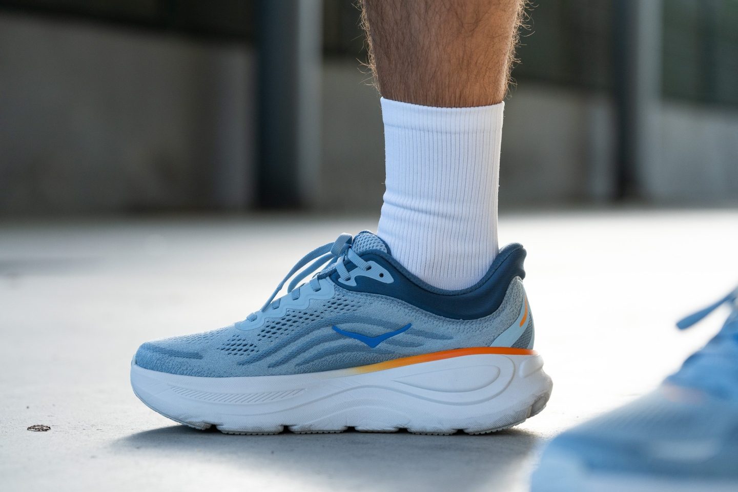 Cortadas por la mitad: Análisis y review de las Hoka Bondi 9 (2025) | RunRepeat