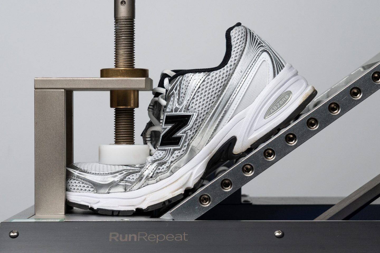 Cut in half: New Balance 740 Review (2025) | RunRepeat