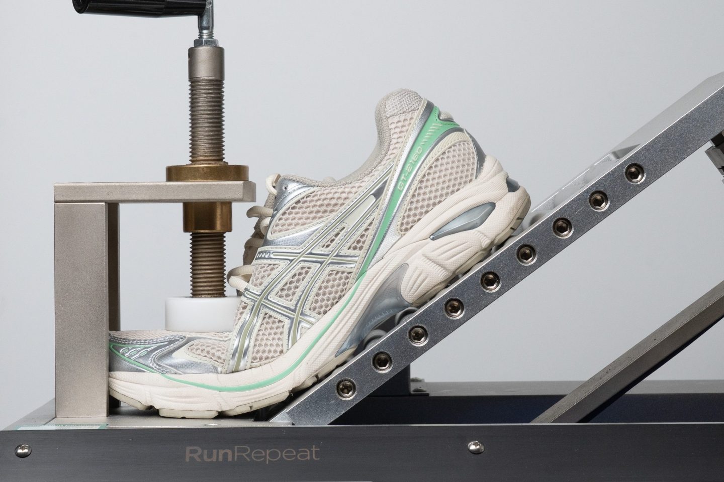 Cut in half: ASICS GT 2160 Review (2025) | RunRepeat