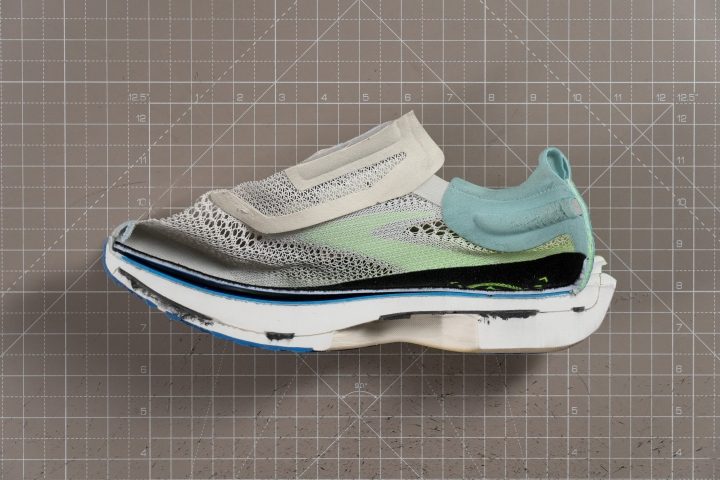 Cut in half: Brooks Hyperion Elite 4 PB Review (2025) | RunRepeat