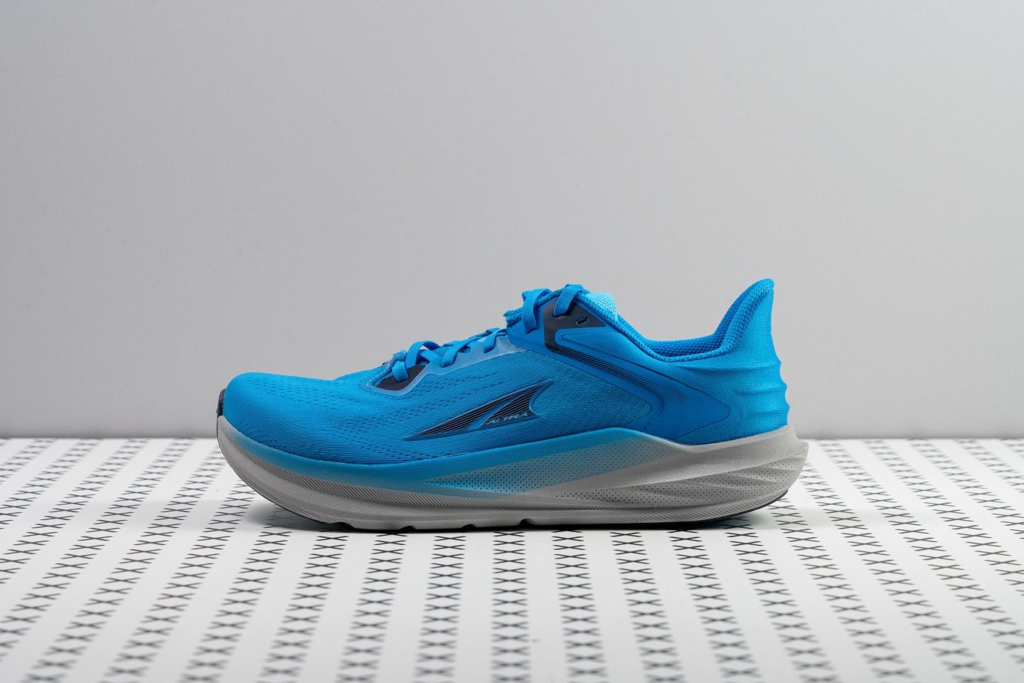 Cut in half: Altra Torin 8 Review (2025) | RunRepeat