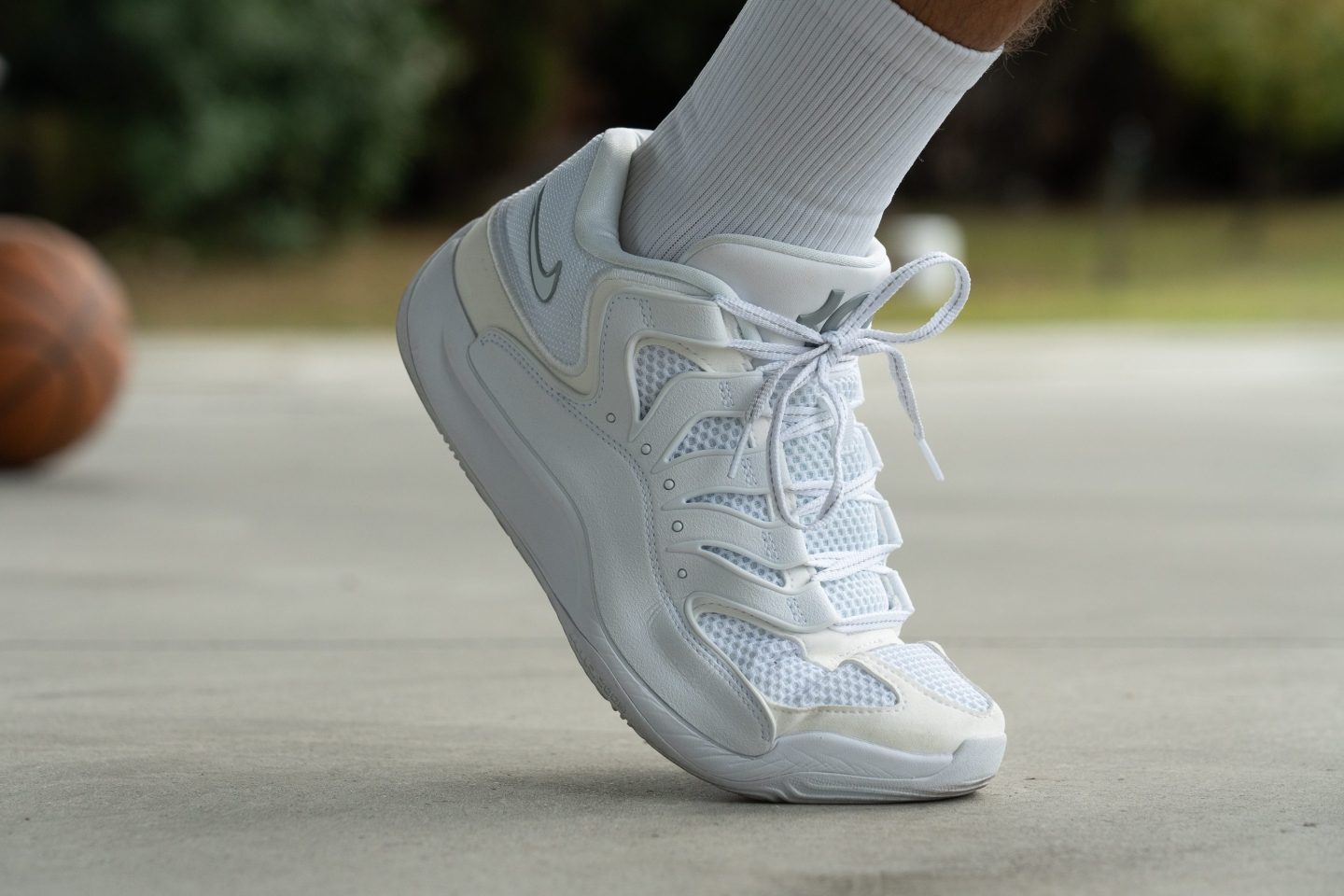 Cut in half: Nike KD 18 Review (2025) | RunRepeat