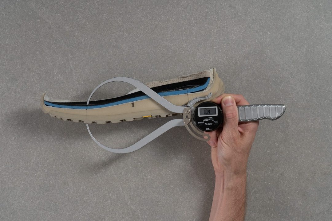 Cut in half: HOKA Kaha 3 GTX Review (2025) | RunRepeat