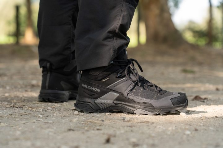 Cut in half: Salomon X Ultra 5 Mid GTX Review (2025) | RunRepeat