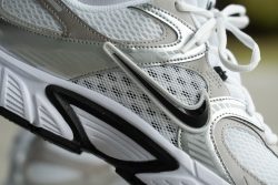 Cut in half: Nike V5 RNR Review (2025) | RunRepeat