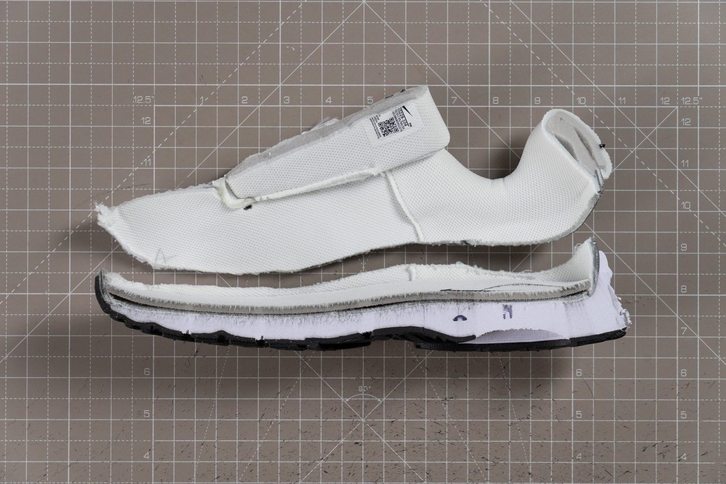 Cut in half: Nike V5 RNR Review (2025) | RunRepeat
