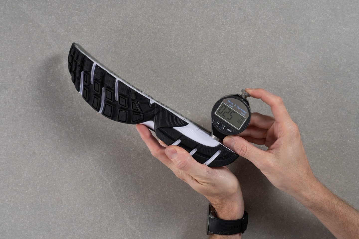 Cut in half: Nike V5 RNR Review (2025) | RunRepeat