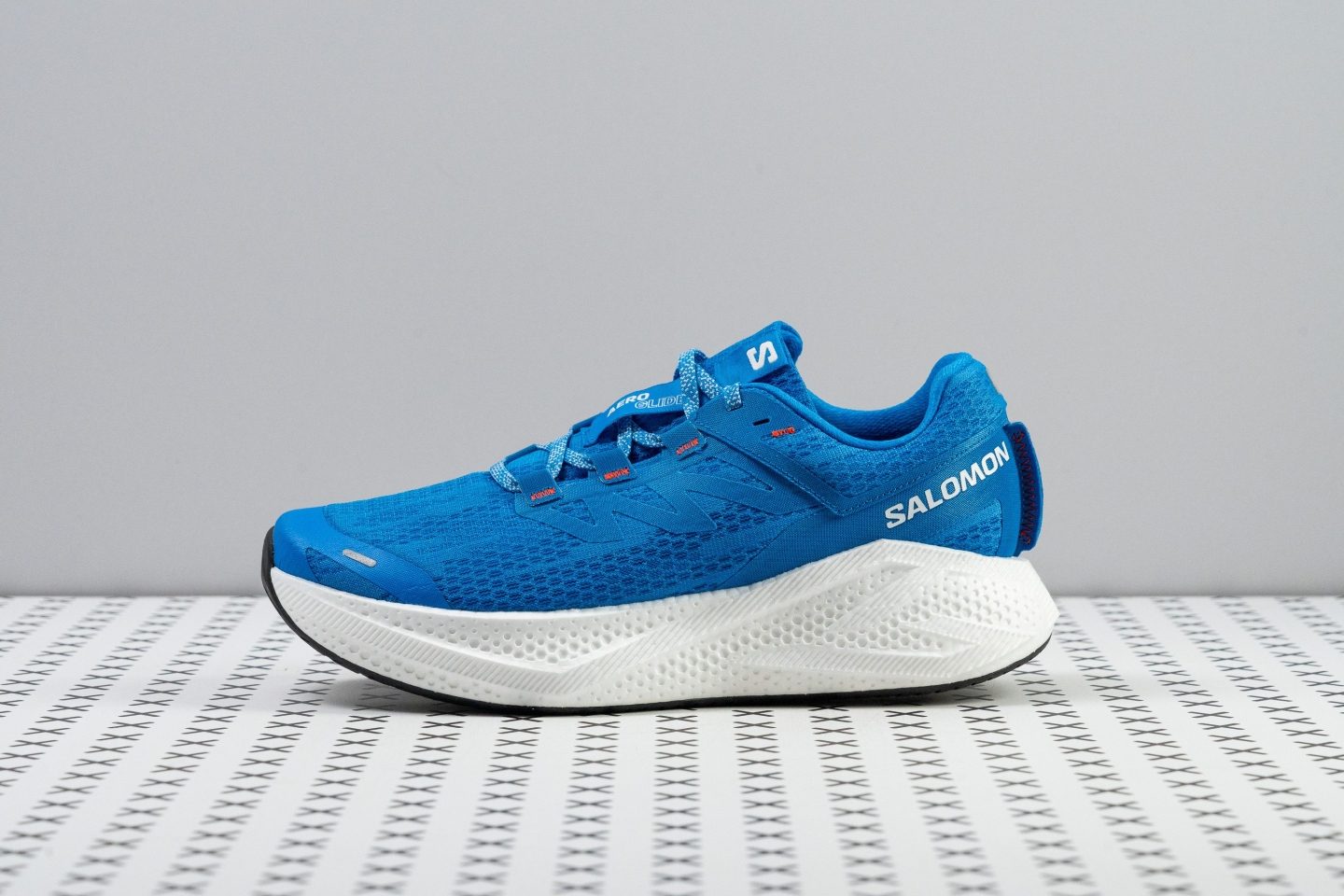 Cut in half: Salomon Aero Glide 3 Review (2025) | RunRepeat