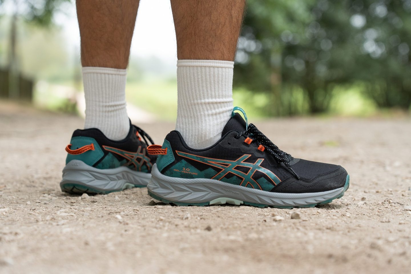 Cut in half: ASICS Gel Venture 10 Review (2025) | RunRepeat