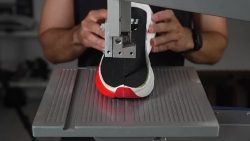 Cut in half: Diadora Atomo Star Review (2025) | RunRepeat