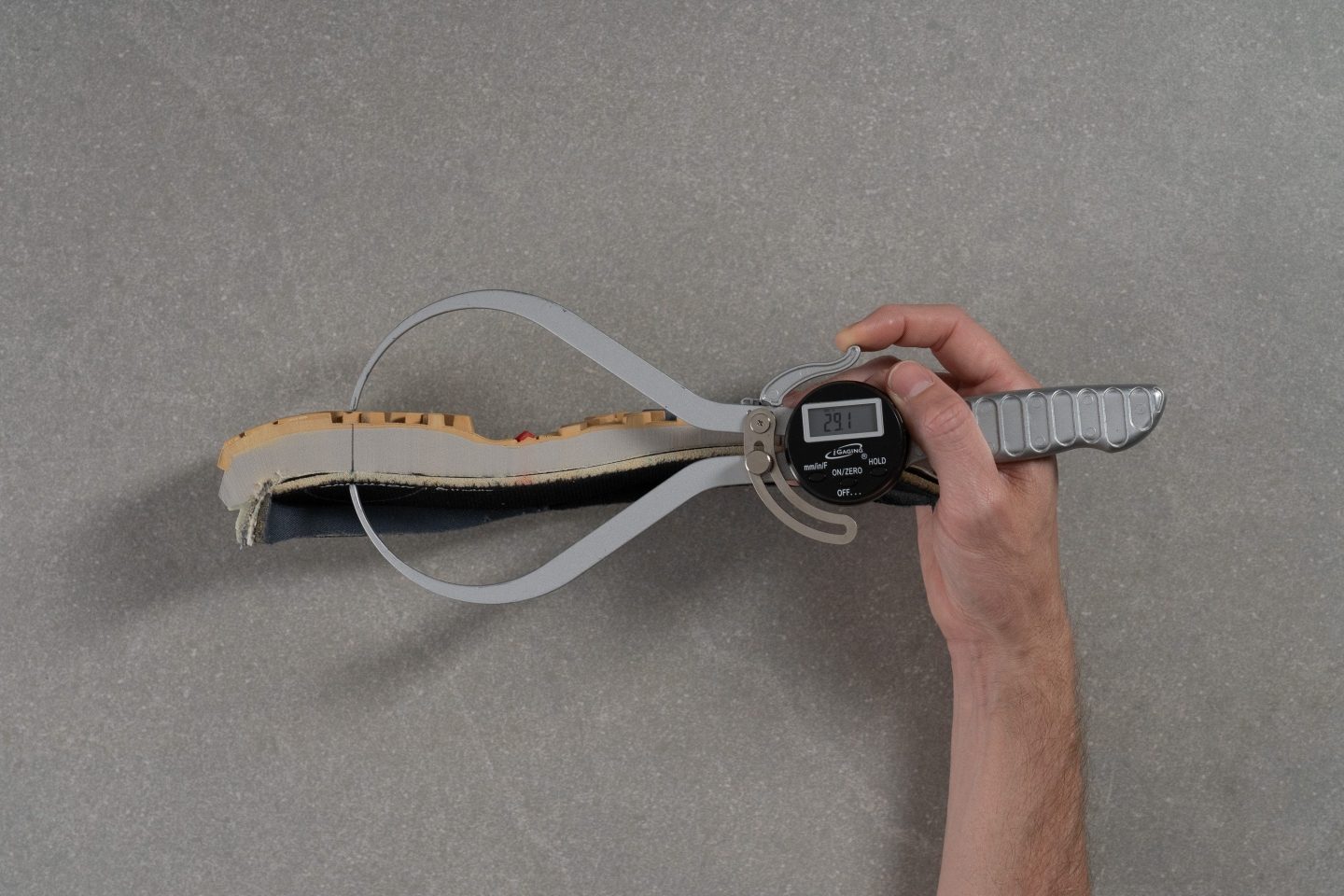 Cut in half: Salomon X Ultra 360 Edge Review (2025) | RunRepeat