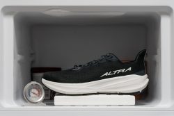 Cut in half: Altra Experience Flow 2 Review (2025) | RunRepeat