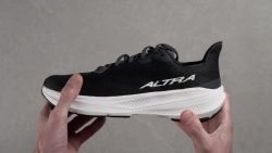 Cut in half: Altra Experience Flow 2 Review (2025) | RunRepeat