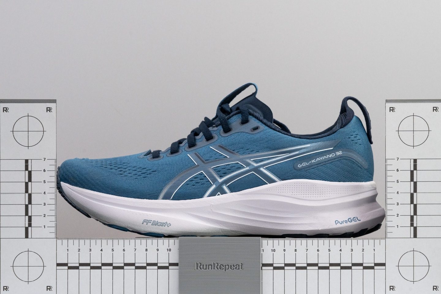 Cut in half: ASICS Gel Kayano 32 Review (2025) | RunRepeat