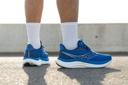 Cut in half: Saucony Triumph 23 Review (2025) | RunRepeat