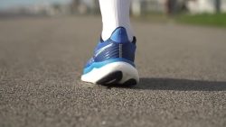 Cut in half: Saucony Triumph 23 Review (2025) | RunRepeat