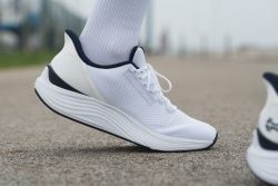 Cut in half: KURU Atom 2 Review (2025) | RunRepeat