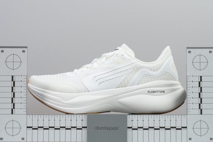 Cut in half: TYR Maverick V1 Runner Review (2025) | RunRepeat