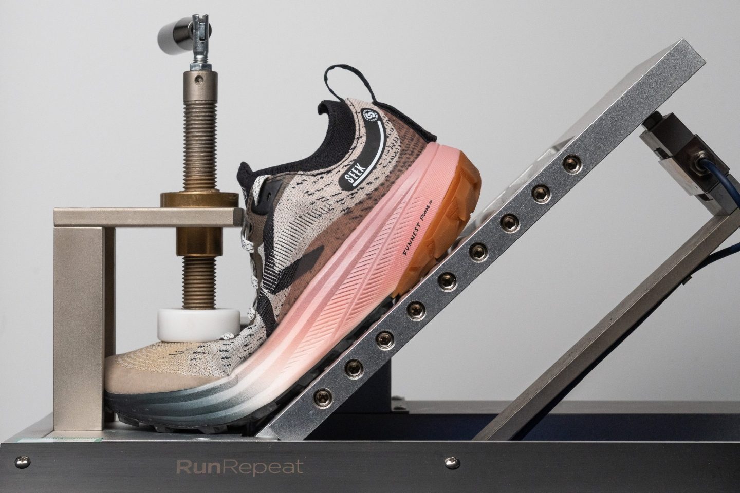Cut in half: KEEN Seek Review (2025) | RunRepeat