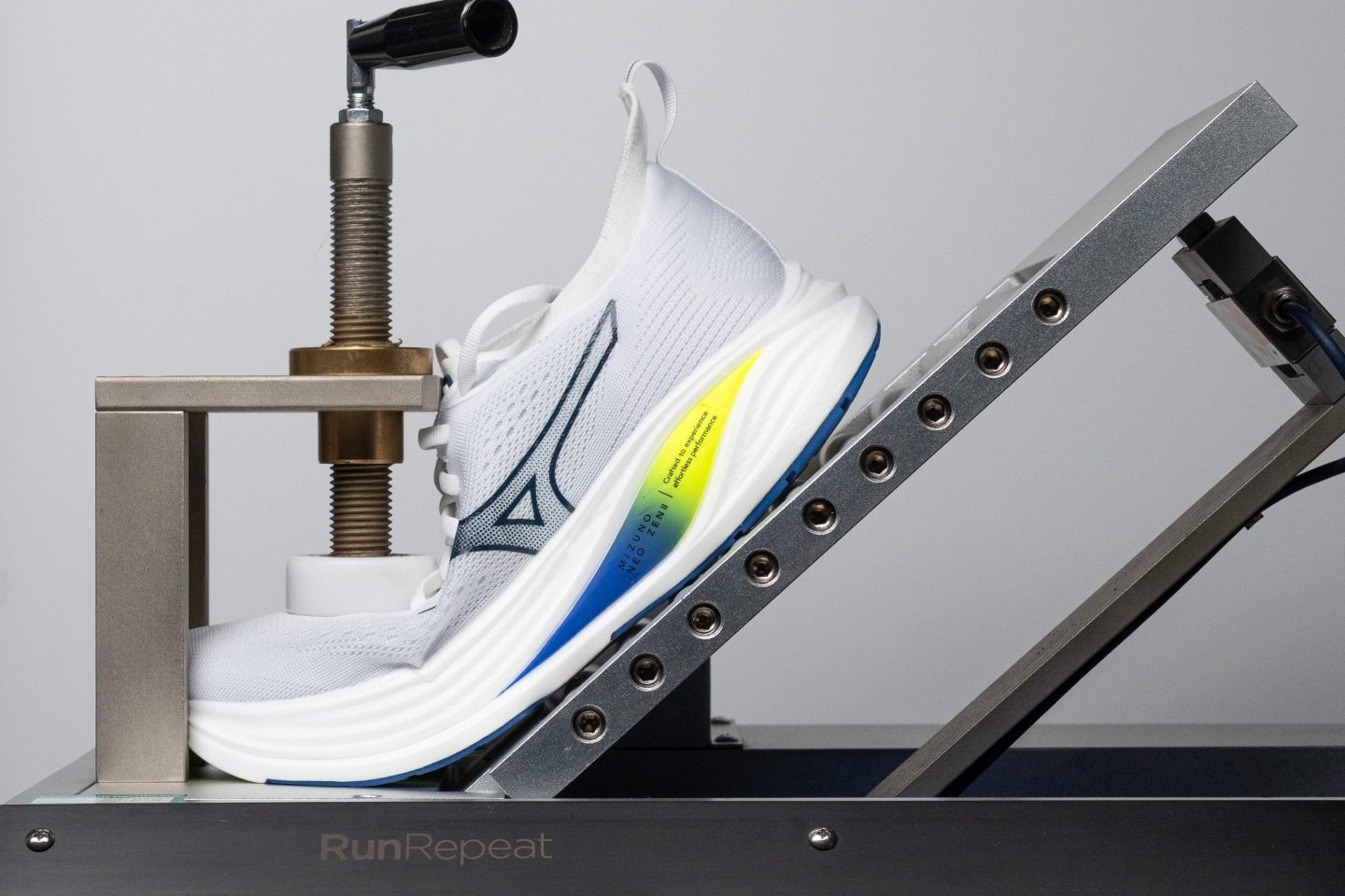 Cut in half: Mizuno Neo Zen 2 Review (2026) | RunRepeat