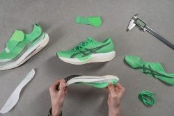 Cut in half: ASICS Magic Speed 5 Review (2026) | RunRepeat