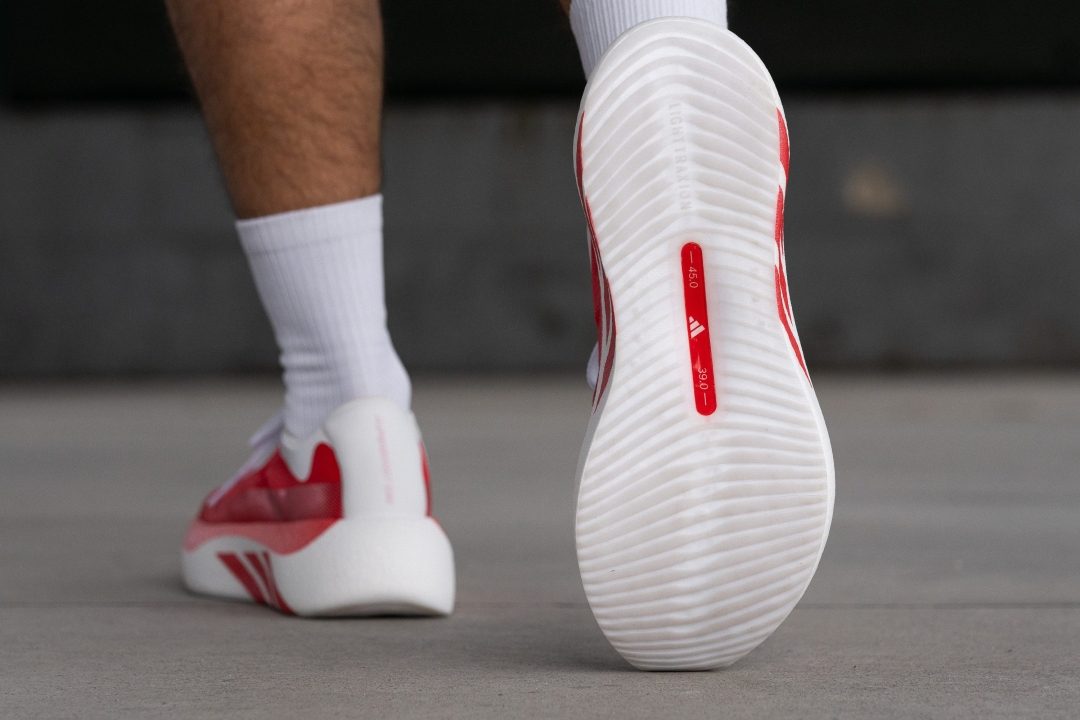 Cut in half: Adidas Hyperboost Edge Review (2026) | RunRepeat