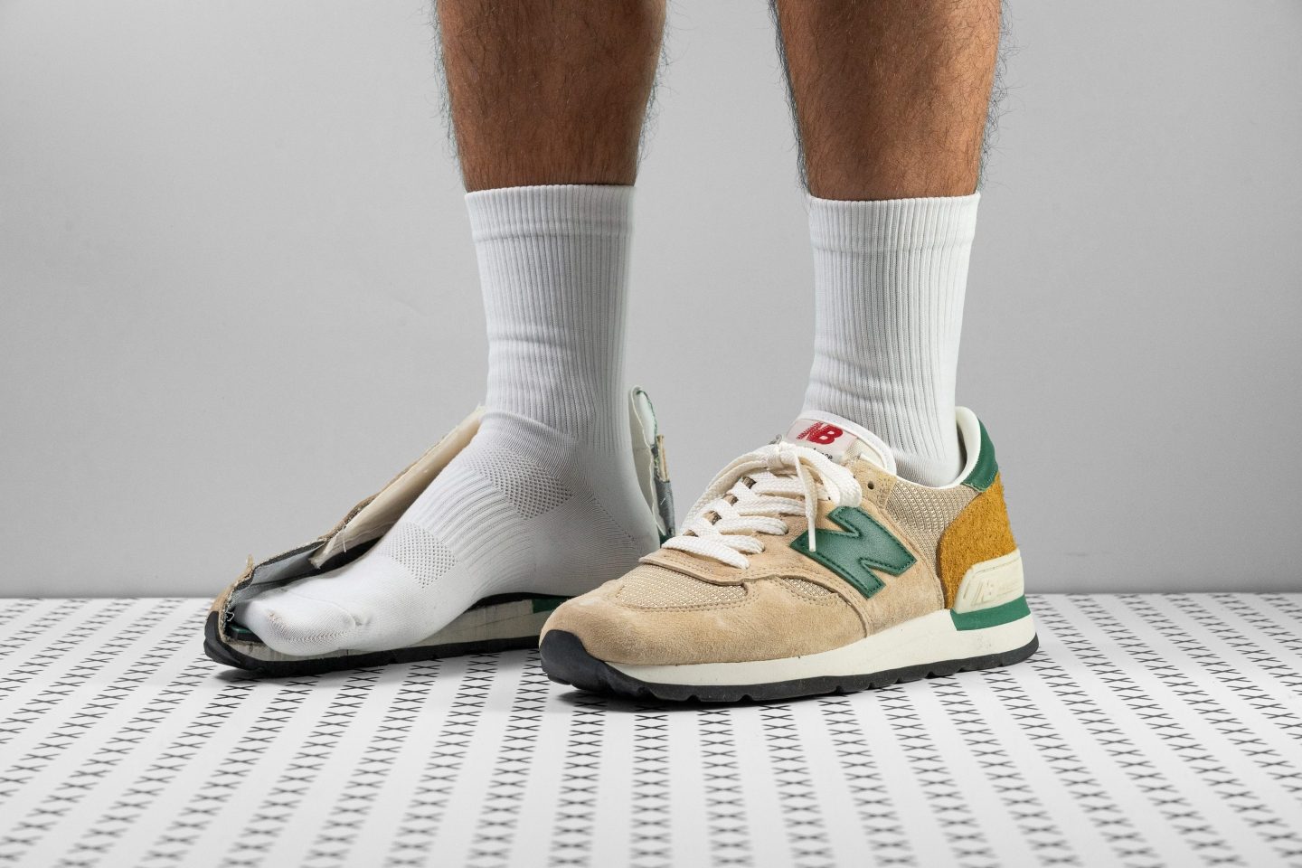 Cut in half: New Balance 990 v1 Review (2024) | RunRepeat