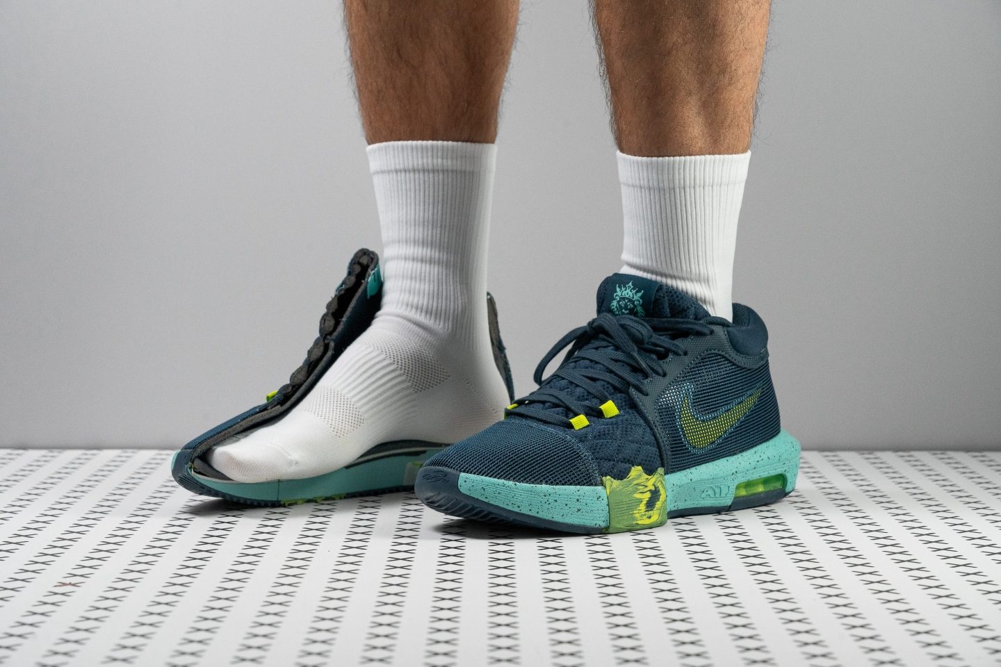 Cortadas por la mitad: Análisis y review de las Nike LeBron Witness 8 ...