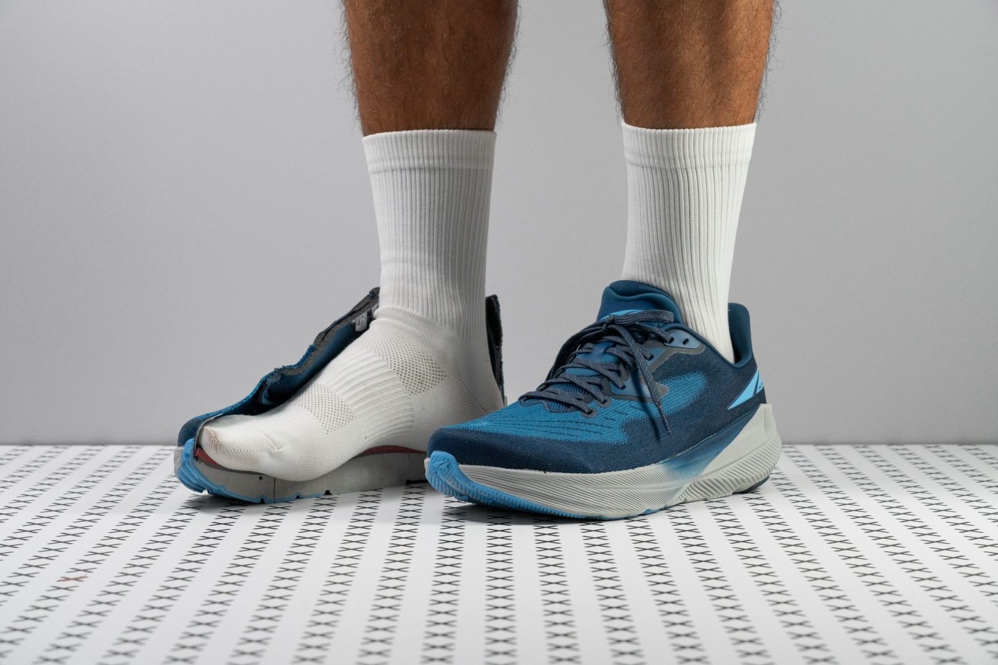 Cut in half: Altra Experience Flow Review (2024) | RunRepeat