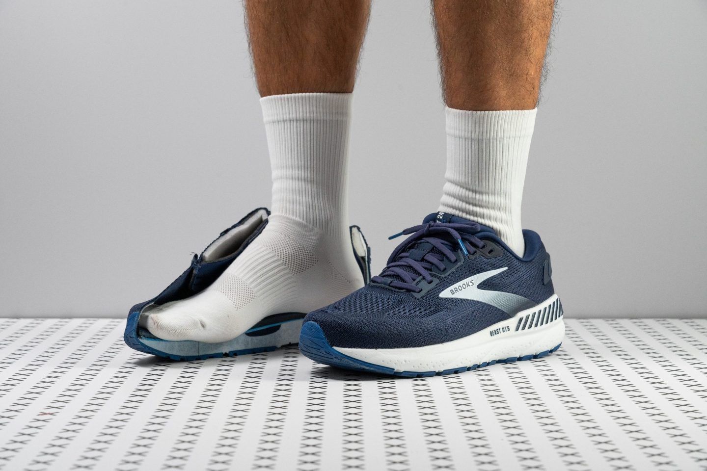 Cut in half: Brooks Beast GTS 24 Review | RunRepeat