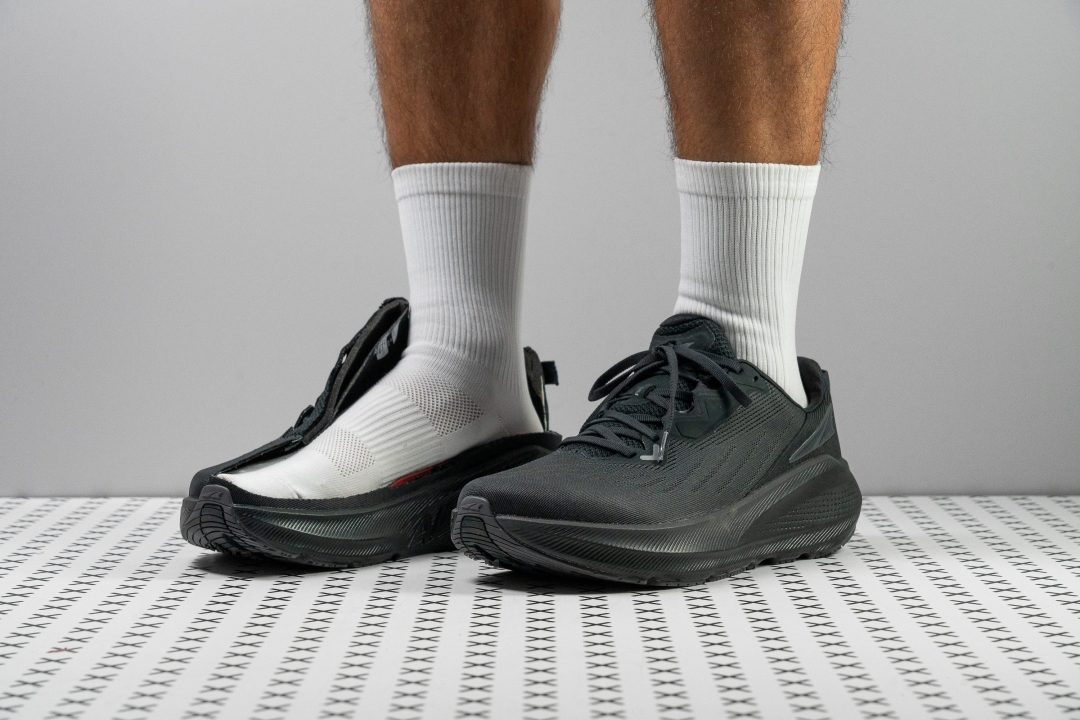 Cut in half: Altra FWD VIA Review (2025) | RunRepeat